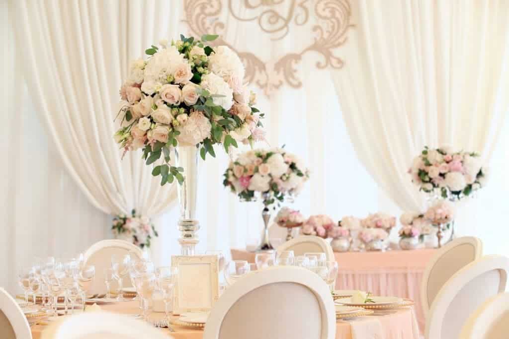 Cele mai frumoase idei pentru decoruri si decoratiuni de nunta ...